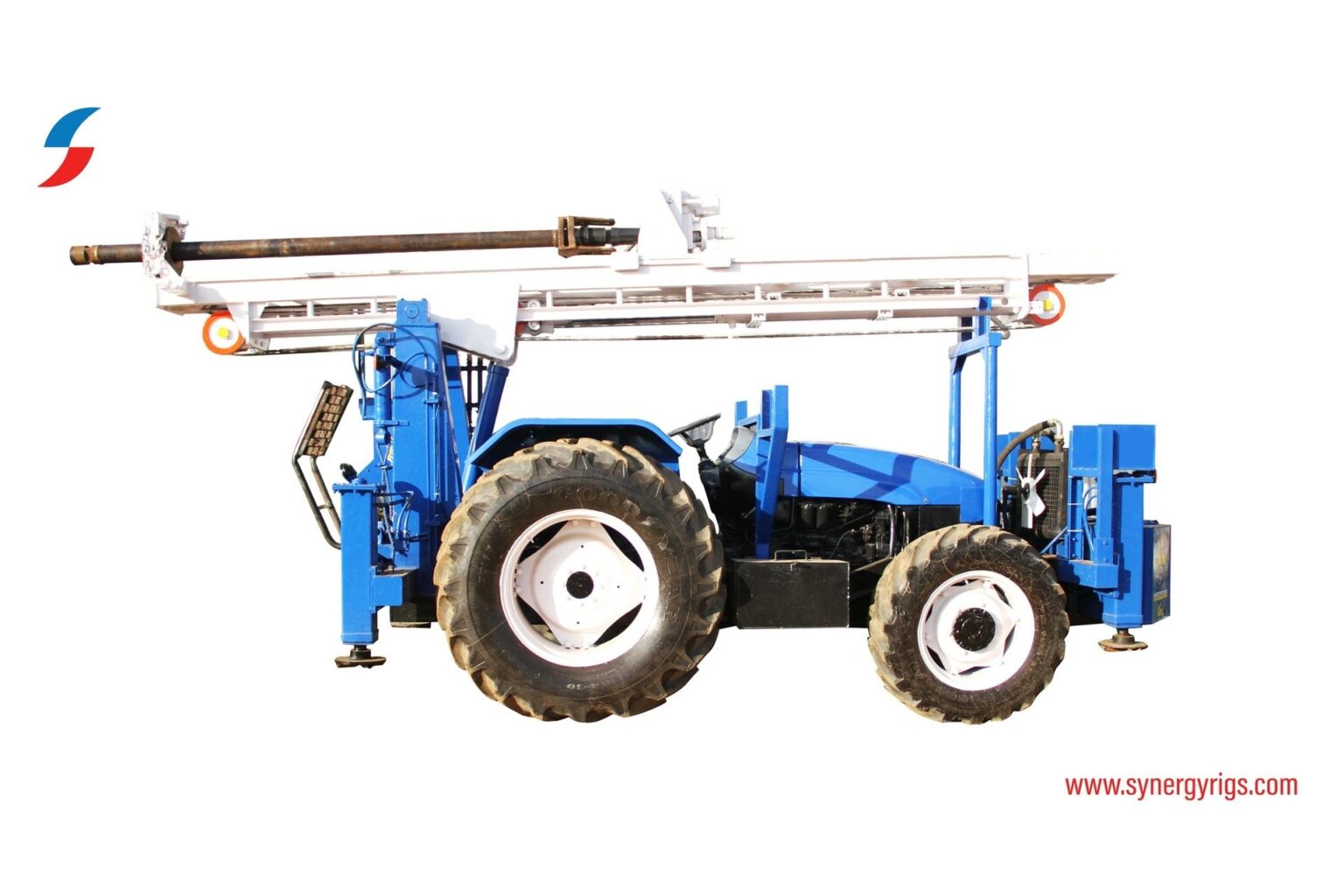 High-Performance Tractor Borewell Rigs | Synergy Rigs
